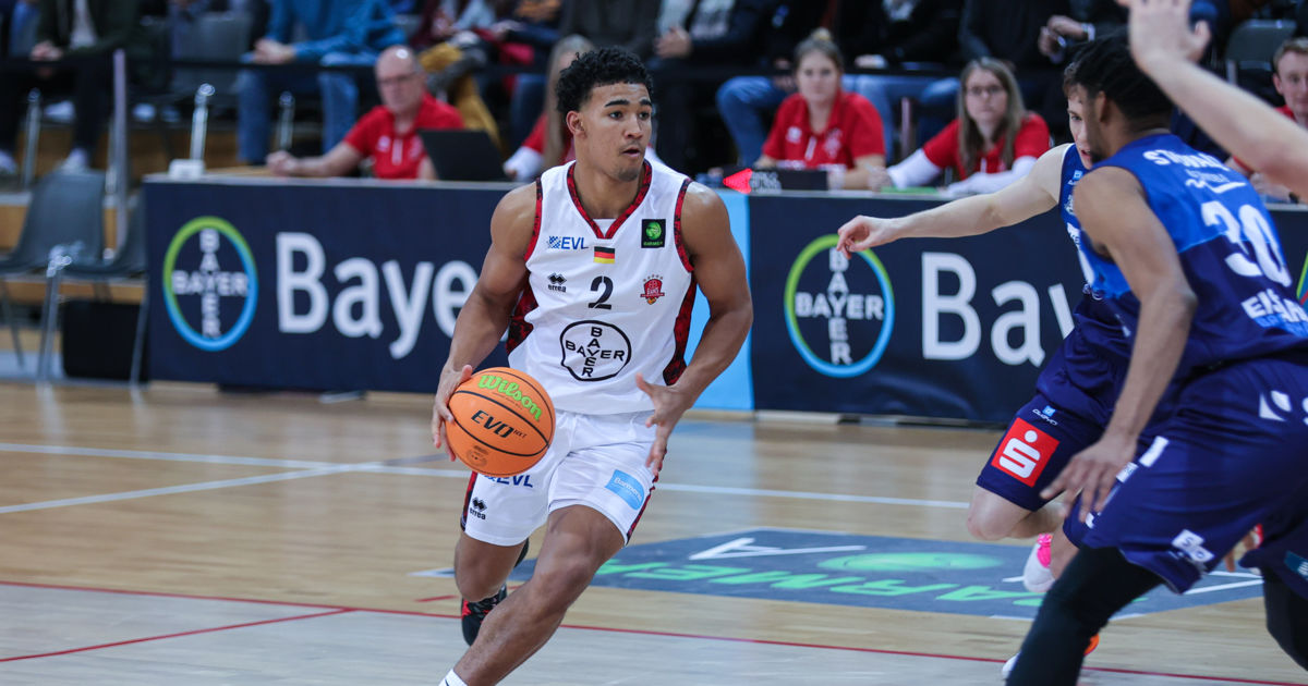 Lange Reise in den Osten - Giants TSV Bayer 04 Leverkusen